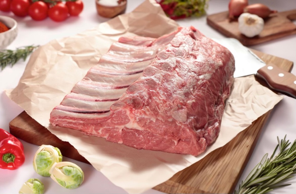 6 BONE CHOP READY RACK – berry veal